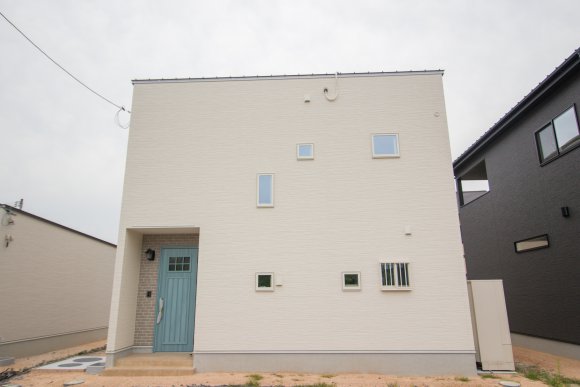 【岩国市】川西2号地 モデルハウス (2階建/3LDK+S) | 岩国エリア | 山口県のハウスメーカーは、いえとち本舗